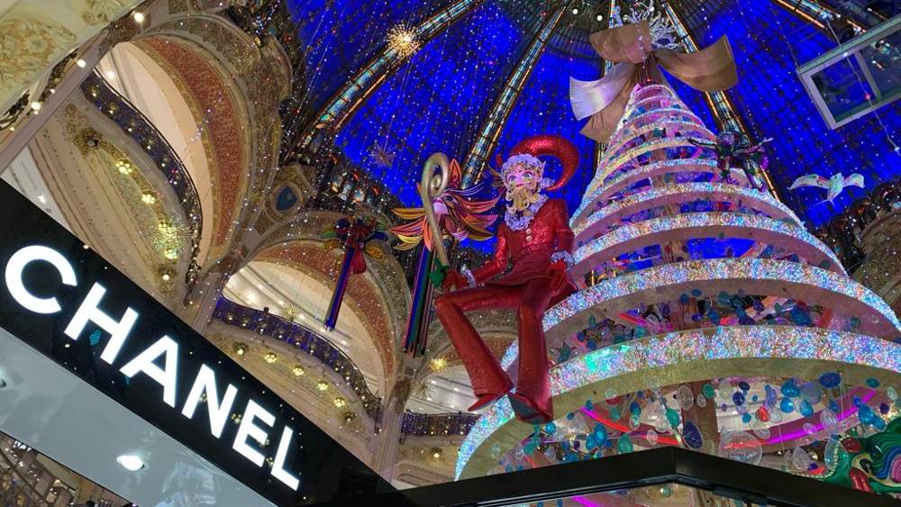 Paris : Highlights of the Right Bank, the Golden Age – Connecting France